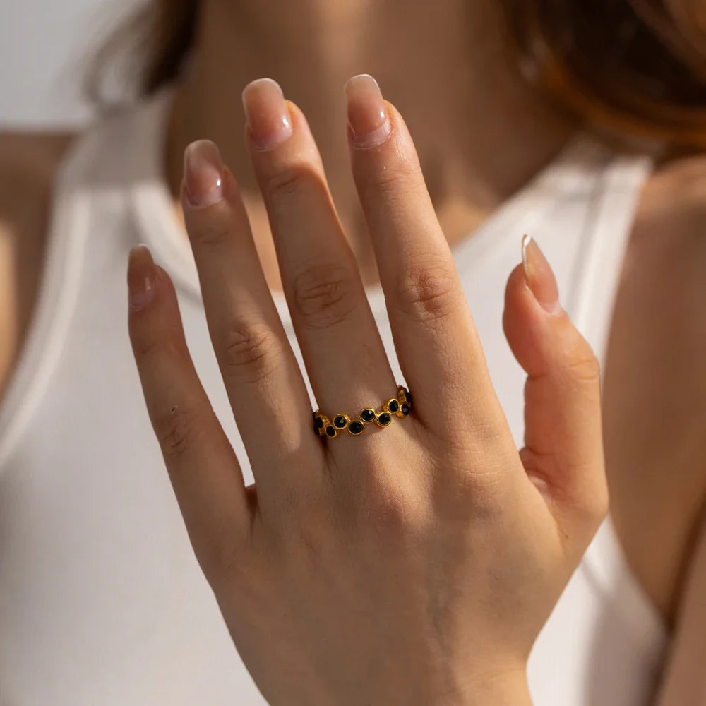 Staggered Hive Diamond Ring – Valercia